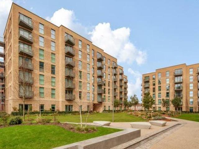 1 Bedroom Flat For Sale In Berkshire