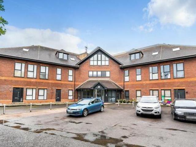 1 Bedroom Flat For Sale In Berkshire