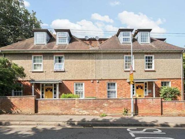 1 Bedroom Flat For Sale In Berkshire