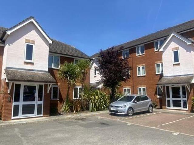 1 Bedroom Flat For Sale In Berkshire