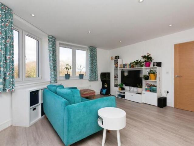 1 bedroom flat for sale in Bessemer Road, Basingstoke, Hampshire, RG21