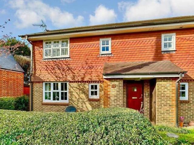 1 Bedroom Flat For Sale In Billingshurst