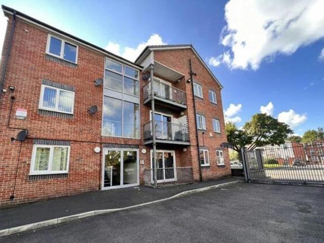 1 Bedroom Flat For Sale In Bolton, Greater Manchester