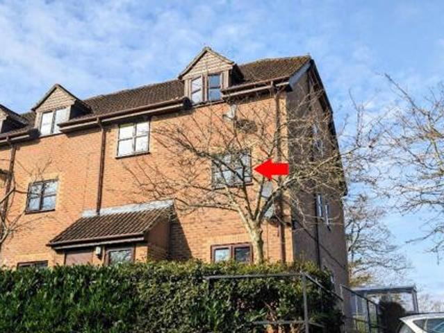 1 Bedroom Flat For Sale In Bordon, Hampshire