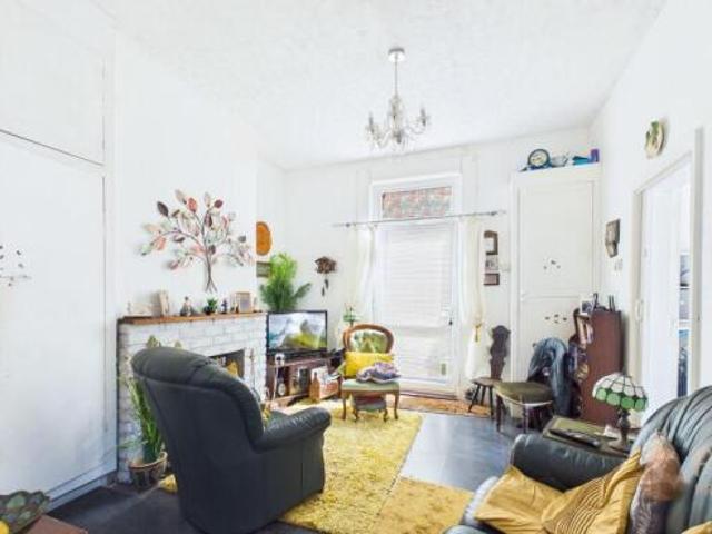 1 bedroom flat for sale in Boundary Road, Worthing, BN11