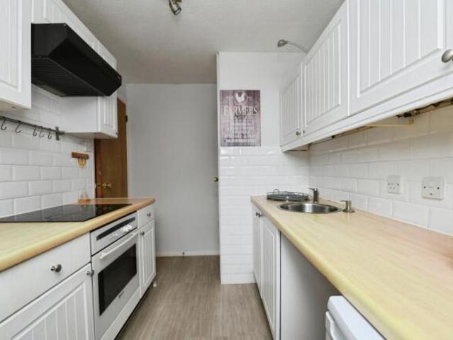 1 bedroom flat for sale in Bounderby Grove, Chelmsford, CM1