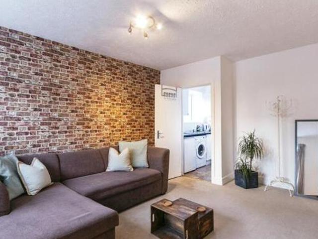 1 Bedroom Flat For Sale In Bournemouth, Dorset