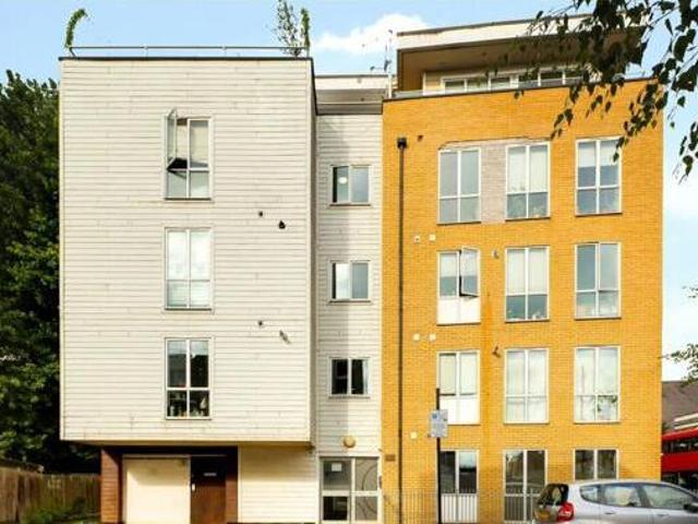 1 Bedroom Flat For Sale In Bow, London