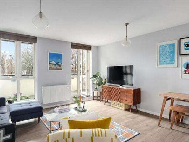 1 Bedroom Flat For Sale In Bow, London