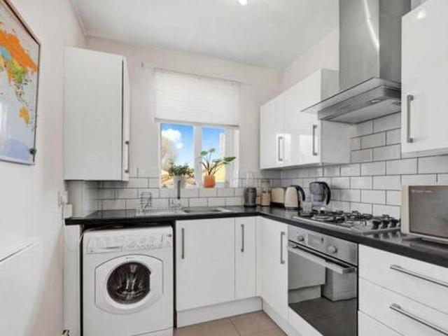 1 Bedroom Flat For Sale In Bow, London