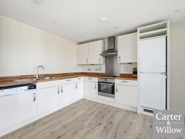 1 bedroom flat for sale in Blue Shore Apartments, Bastable Avenue, Barking, IG11