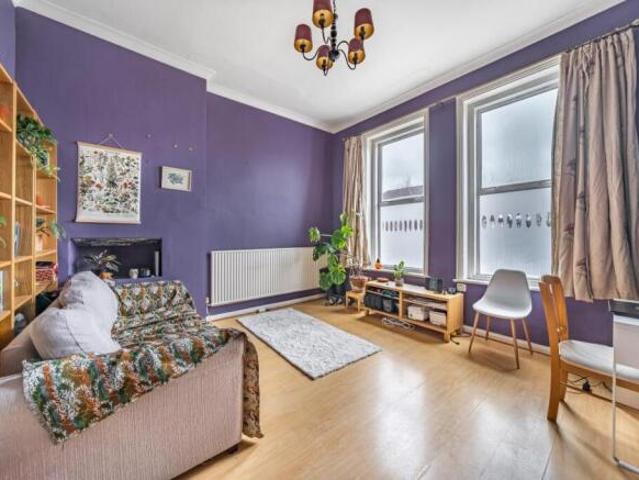 1 bedroom flat for sale in Brownhill Road, Catford, London, SE6
