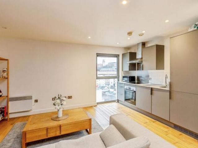 1 bedroom flat for sale in Broad Quay, Bristol, BS1