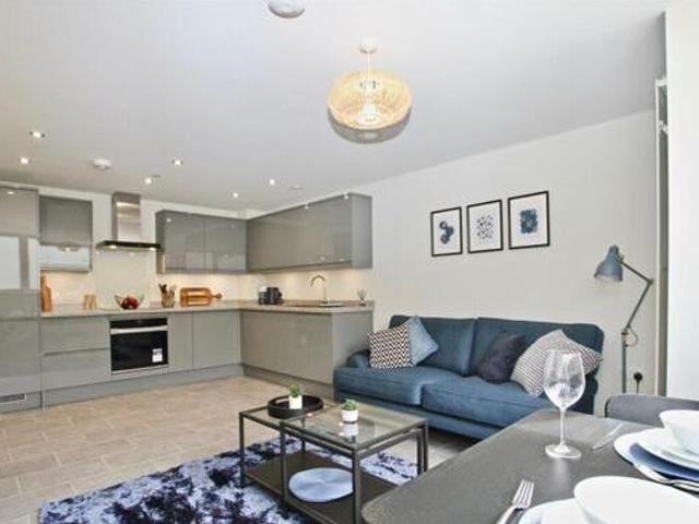 1 Bedroom Flat For Sale In Broadway