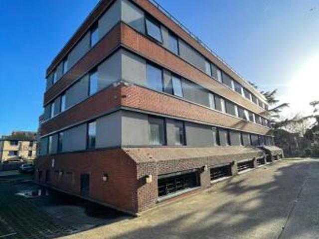 1 bedroom flat for sale in Bromham Road, Bedford, Bedfordshire, MK40