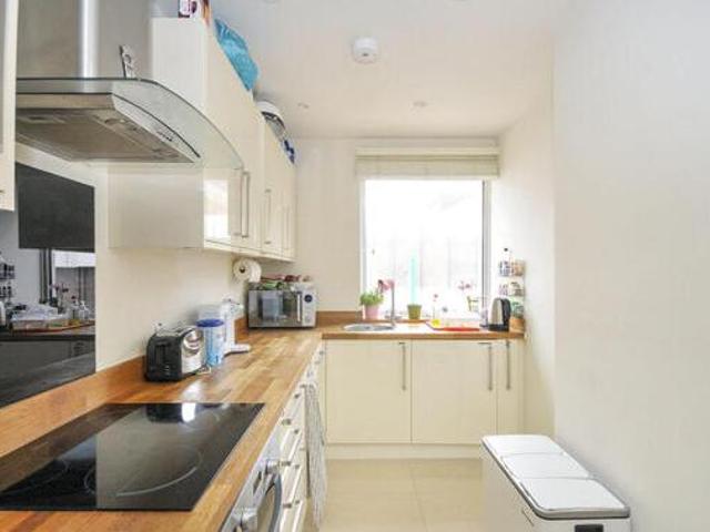 1 Bedroom Flat For Sale In Bromley