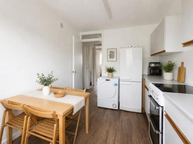 1 bedroom flat for sale in Brook Drive, London, SE11
