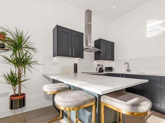 1 Bedroom Flat For Sale In Breton House, Old Bedford Road