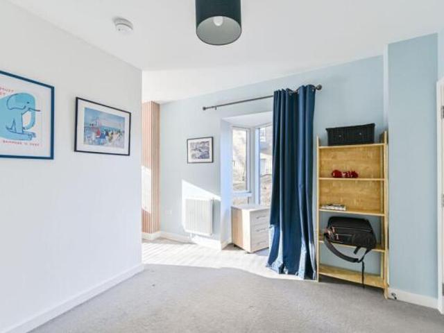 1 bedroom flat for sale in Breakspear Gardens, Colliers Wood, LONDON, SW19