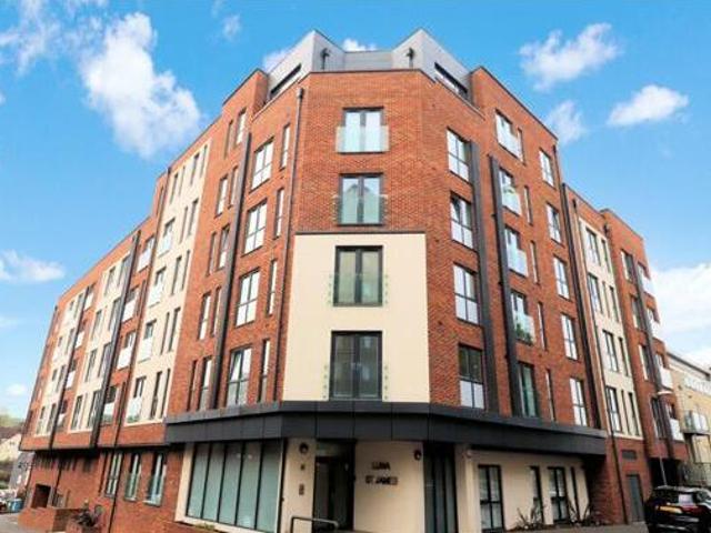 1 Bedroom Flat For Sale In Brentwood, Essex