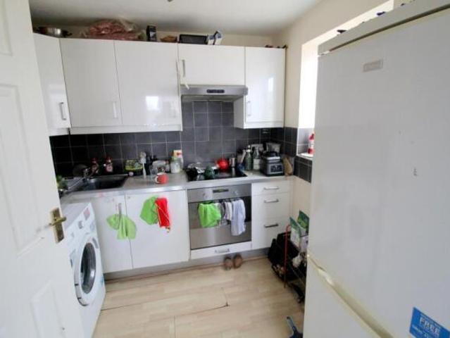 1 bedroom flat for sale in Bridgewater Court, Langley, SL3