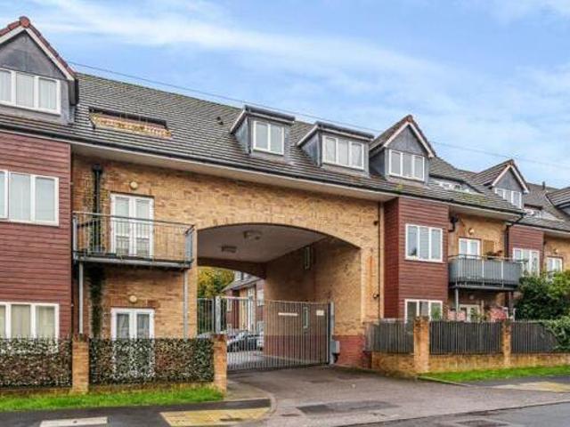 1 Bedroom Flat For Sale In Buckinghamshire