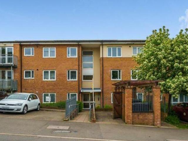 1 Bedroom Flat For Sale In Buckinghamshire