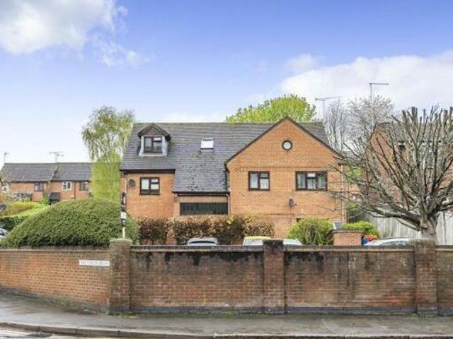 1 Bedroom Flat For Sale In Buckinghamshire
