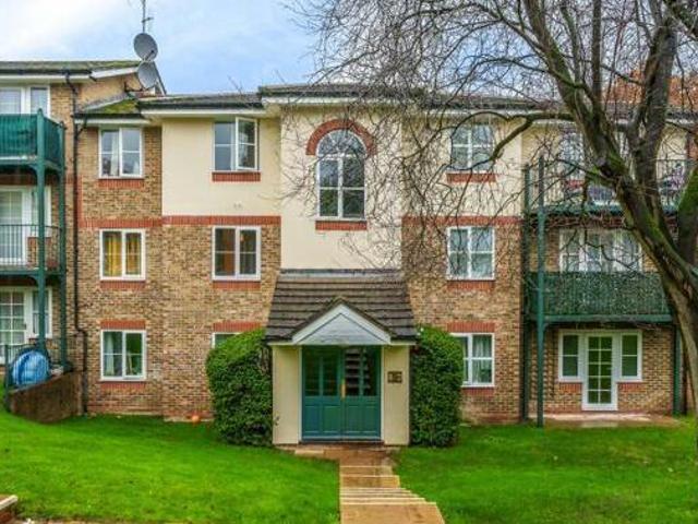 1 Bedroom Flat For Sale In Buckinghamshire