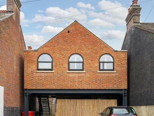 1 Bedroom Flat For Sale In Buckinghamshire