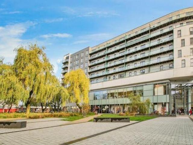 1 Bedroom Flat For Sale In Bury, Greater Manchester