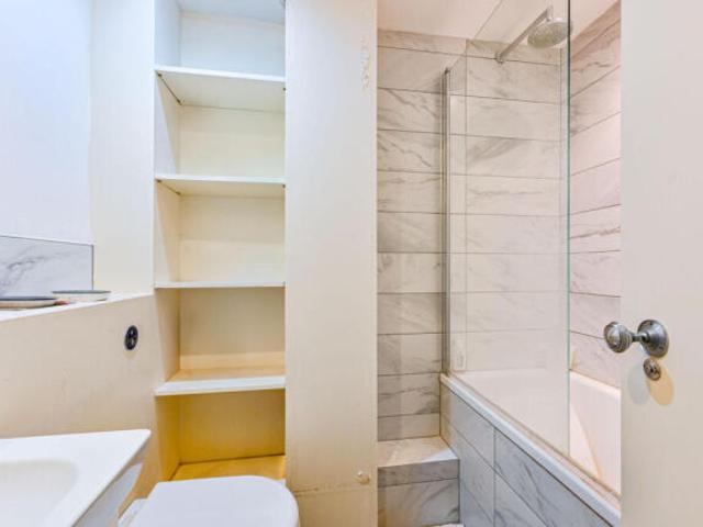 1 bedroom flat for sale in Burlington Close, Maida Vale, London, W9