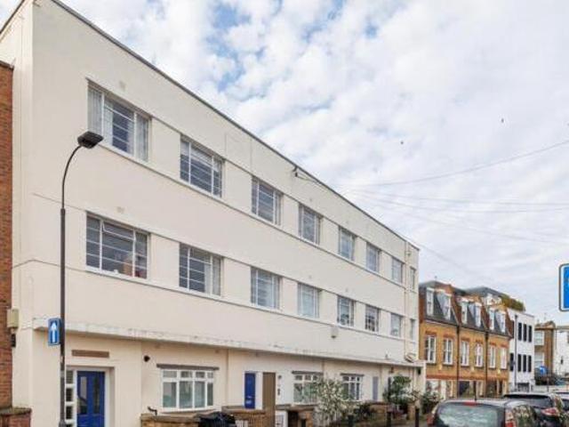 1 Bedroom Flat For Sale In Burlington Road
