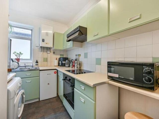 1 bedroom flat for sale in Burlington Road, New Malden, KT3
