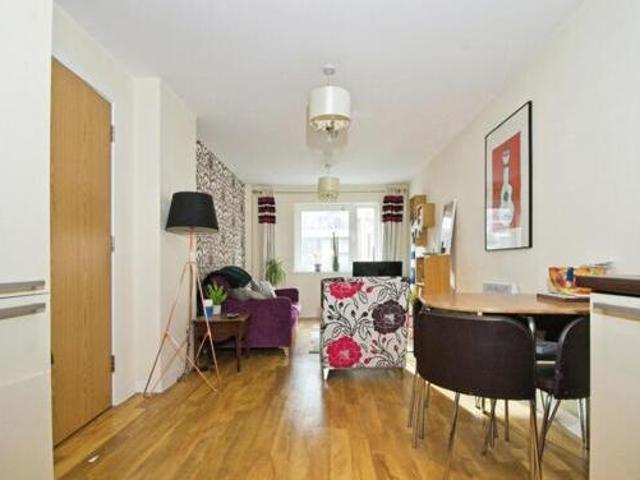 1 Bedroom Flat For Sale In Bute Crescent