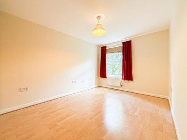 1 bedroom flat for sale in Byron Court, Woolton, L25