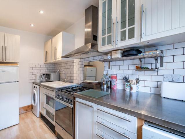 1 bedroom flat for sale in Cambridge Street, London, SW1V