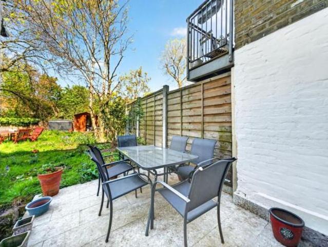 1 bedroom flat for sale in Camden Road, London, N7