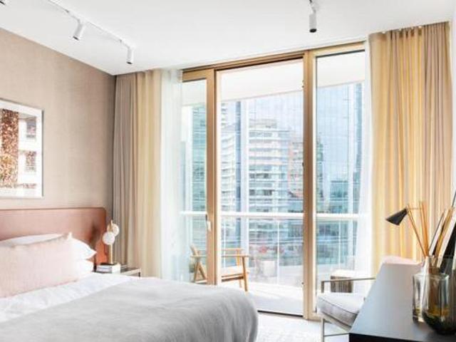 1 Bedroom Flat For Sale In Canary Wharf, London