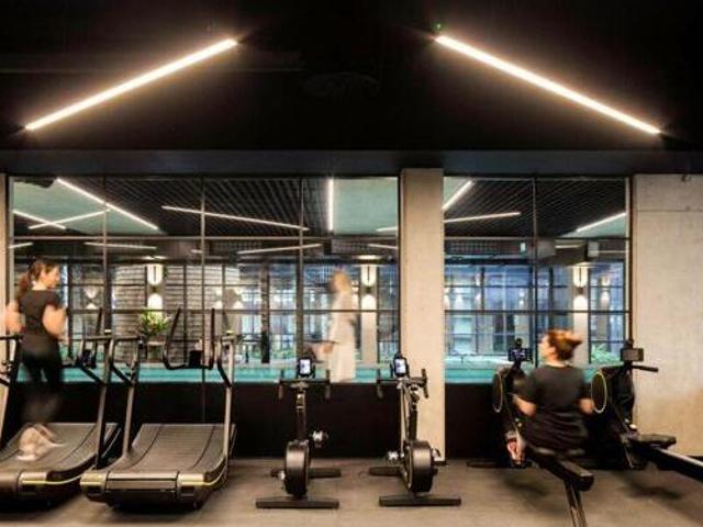 1 Bedroom Flat For Sale In Canary Wharf, London