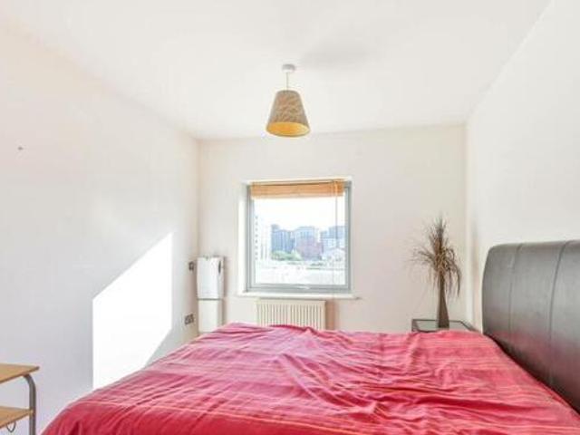 1 Bedroom Flat For Sale In Canary Wharf, London