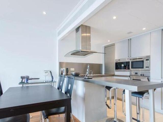 1 Bedroom Flat For Sale In Canary Wharf, London