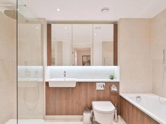 1 Bedroom Flat For Sale In Canary Wharf, London