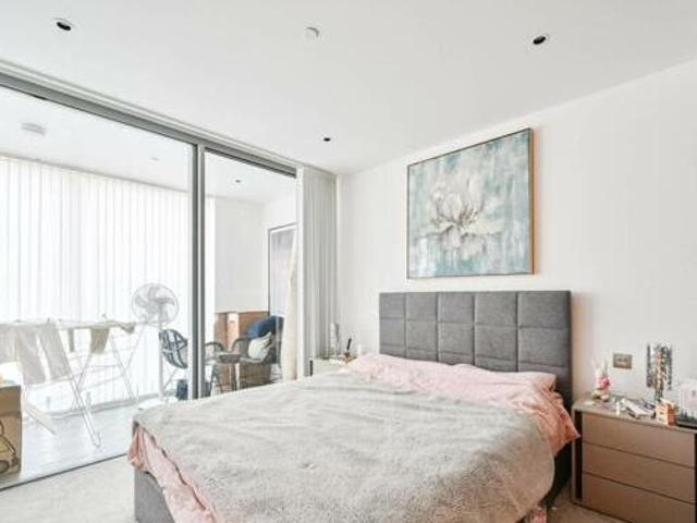 1 Bedroom Flat For Sale In Canary Wharf, London