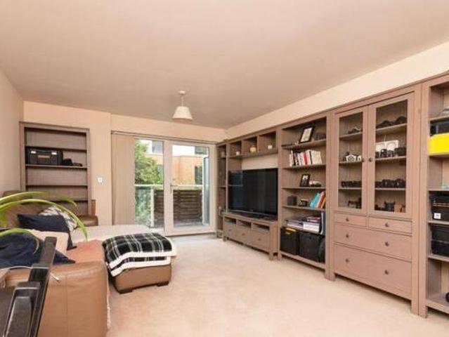 1 Bedroom Flat For Sale In Cardiff, Caerdydd