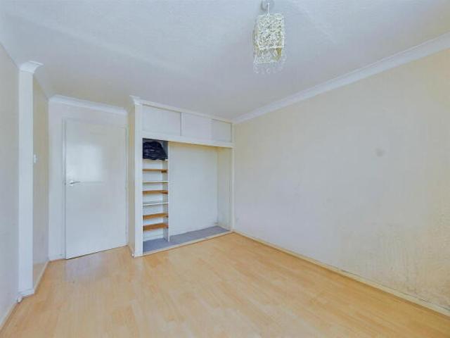 1 bedroom flat for sale in Carlton House, Littlehampton Road, Worthing, BN13 1RD, BN13
