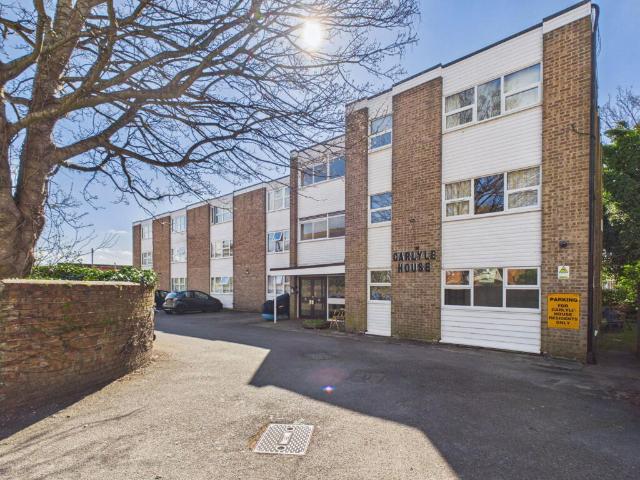 1 bedroom flat for sale in Carlyle House, Bridge Road, Worthing, BN14 7BS, BN14