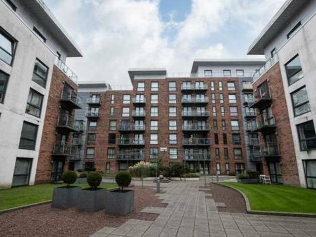 1 bedroom flat for sale in Cedar Court The Radius M25