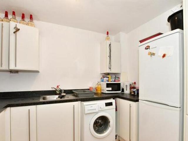 1 Bedroom Flat For Sale In Chadwell Heath