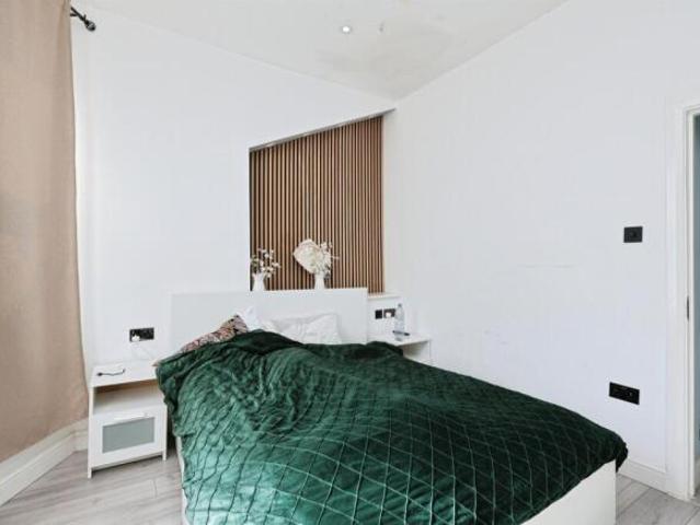 1 bedroom flat for sale in Chalk Hill, Watford, WD19